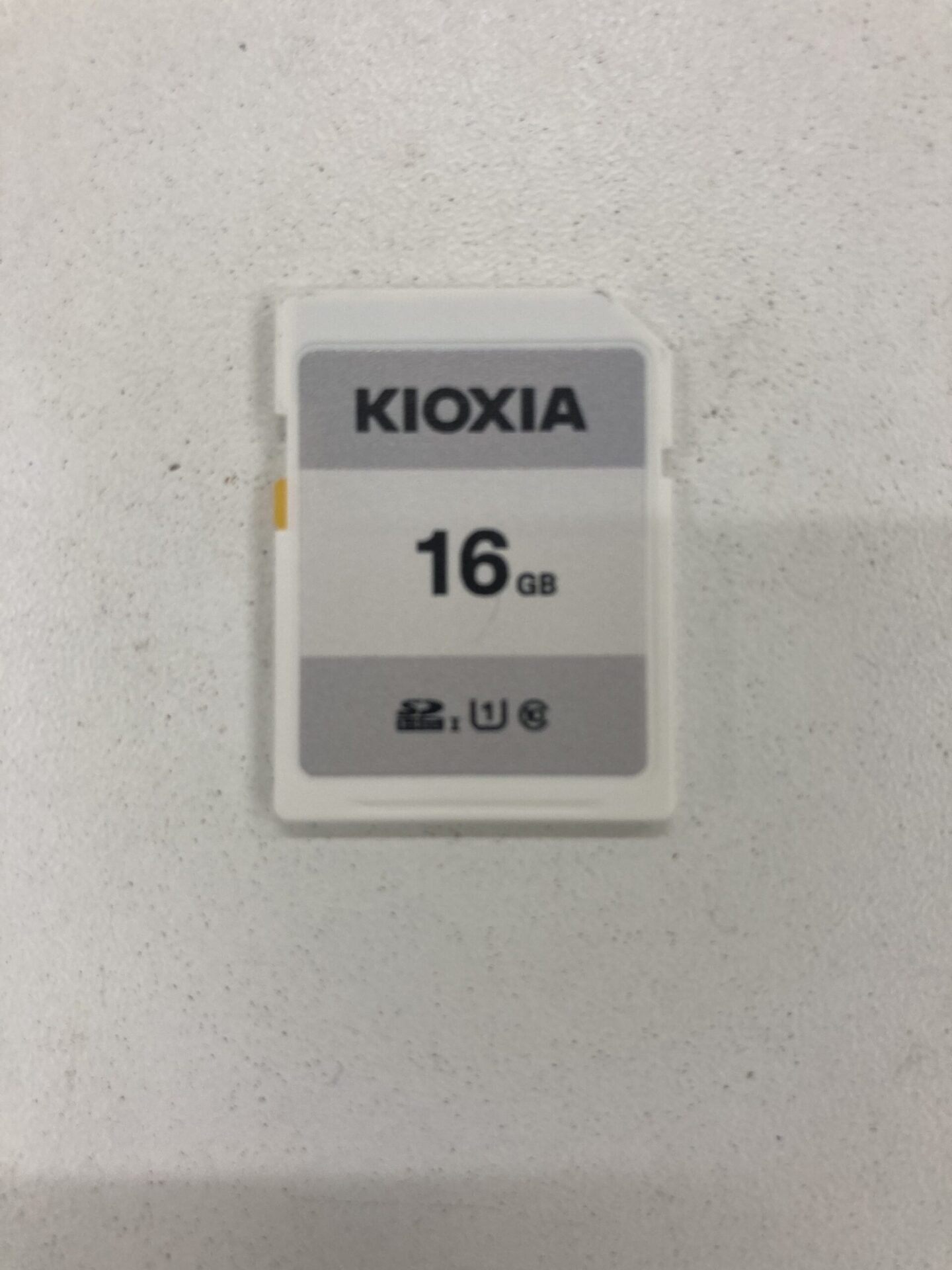 【データ復旧・データ復元成功実績】SDカード KIOXIA SD-K16G 16GB フォーマット要求エラー | 仙台のデータ復旧・データ復元 アドワースワークス仙台本社